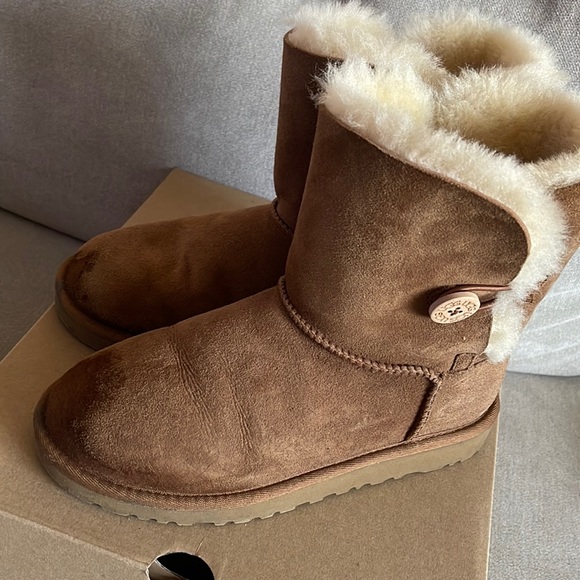 UGG | Shoes | Ugg Bailey Button Chestnut Kids | Poshmark